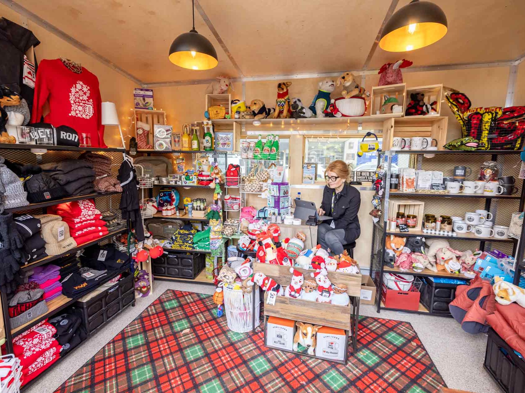 Custom Shipping Container Retail Stores | ROXBOX Containers