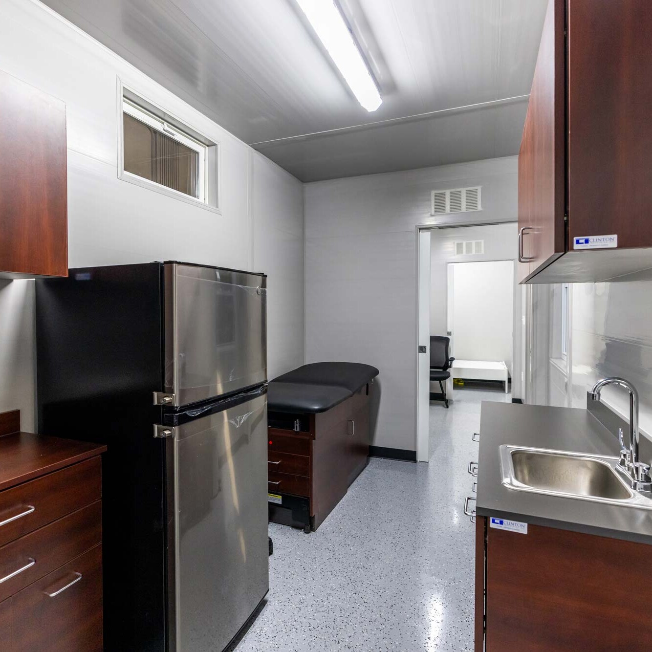 Custom Shipping Container Healthcare Facilities | ROXBOX Containers