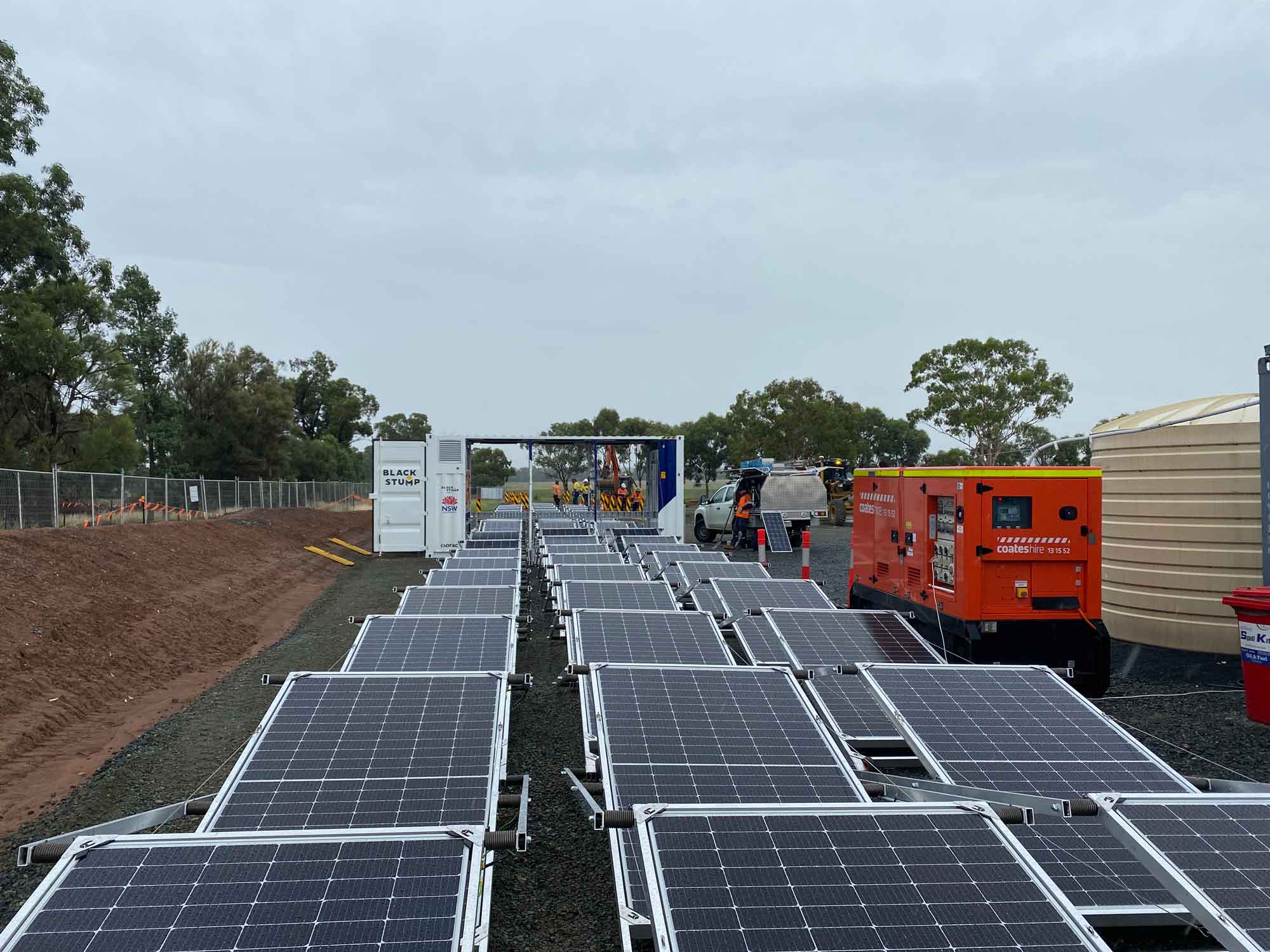 HELIOS Solar - ROXBOX Containers