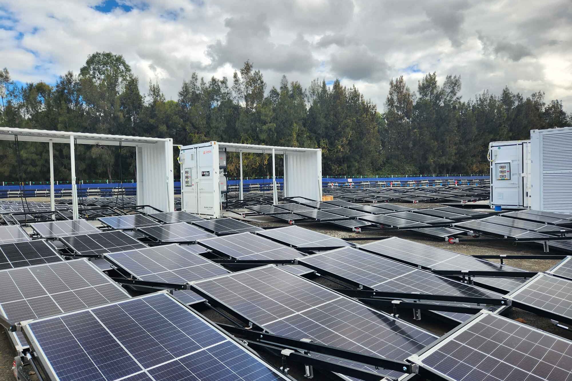 HELIOS Solar - ROXBOX Containers