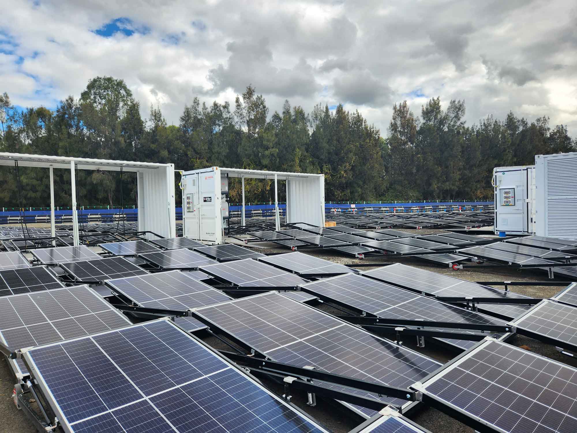 HELIOS Solar - ROXBOX Containers